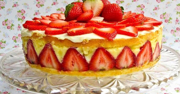 Lemon Génoise with White Chocolate Fraisier