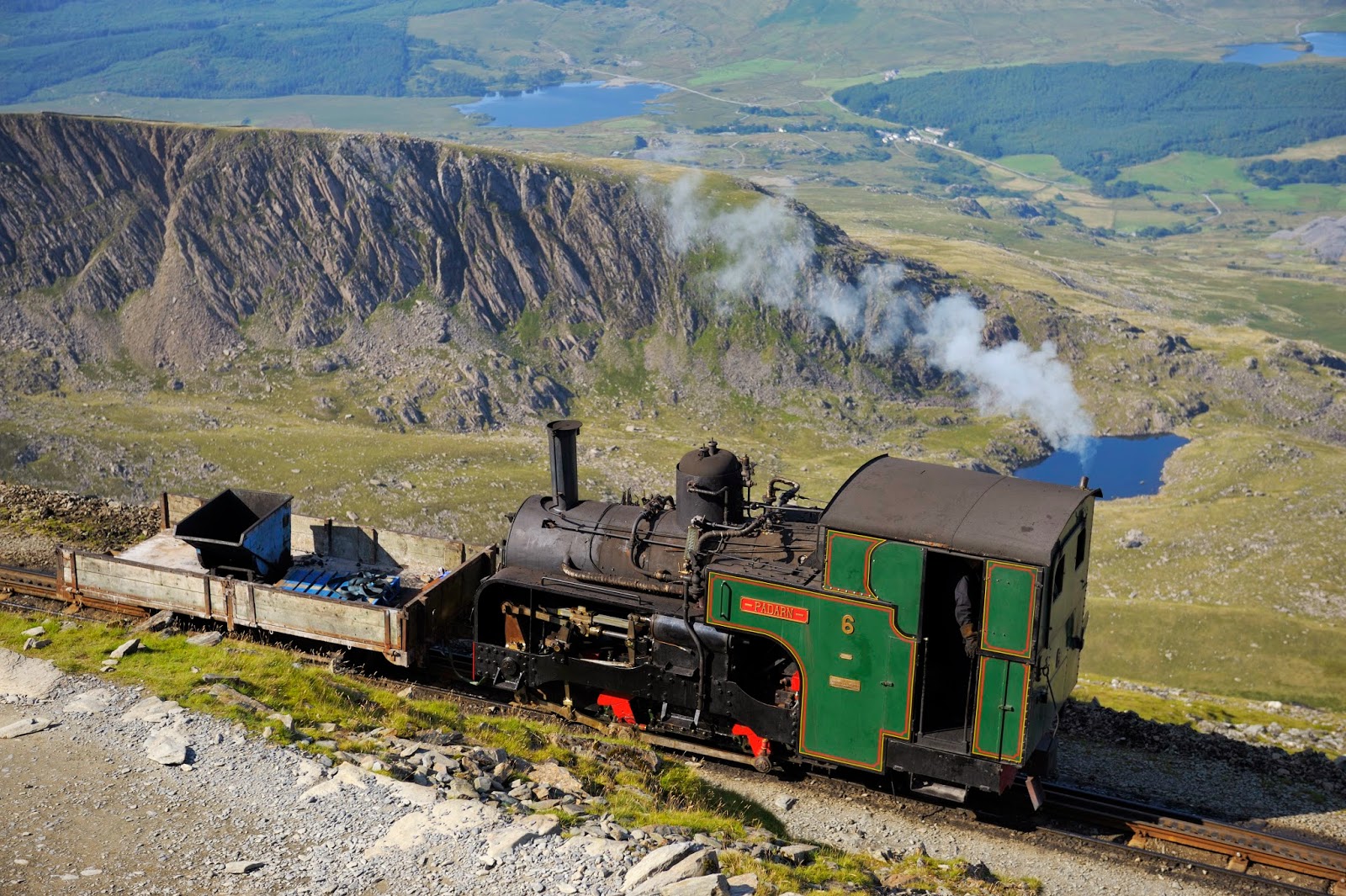 Snowdon Mountain Railway: December 2014