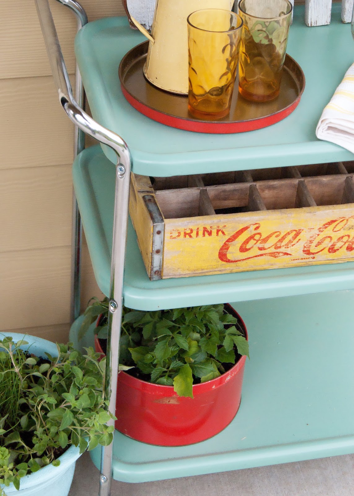 Vintage Metal Cart Makeover | Averie Lane: Vintage Metal Cart Makeover