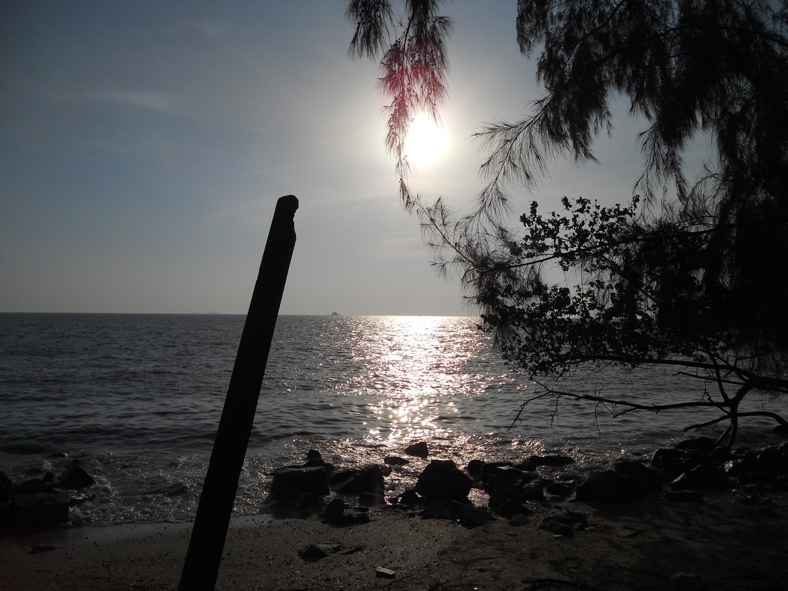 Eksplorasi - Pantai Remis di Jeram, Kuala Selangor - Relaks Minda