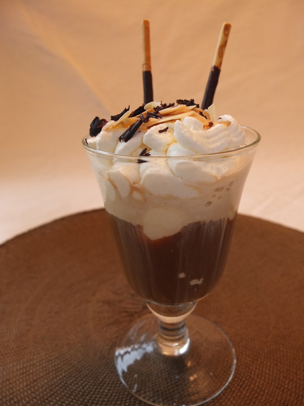 Cocinando con Lola García: Café helado con almendras