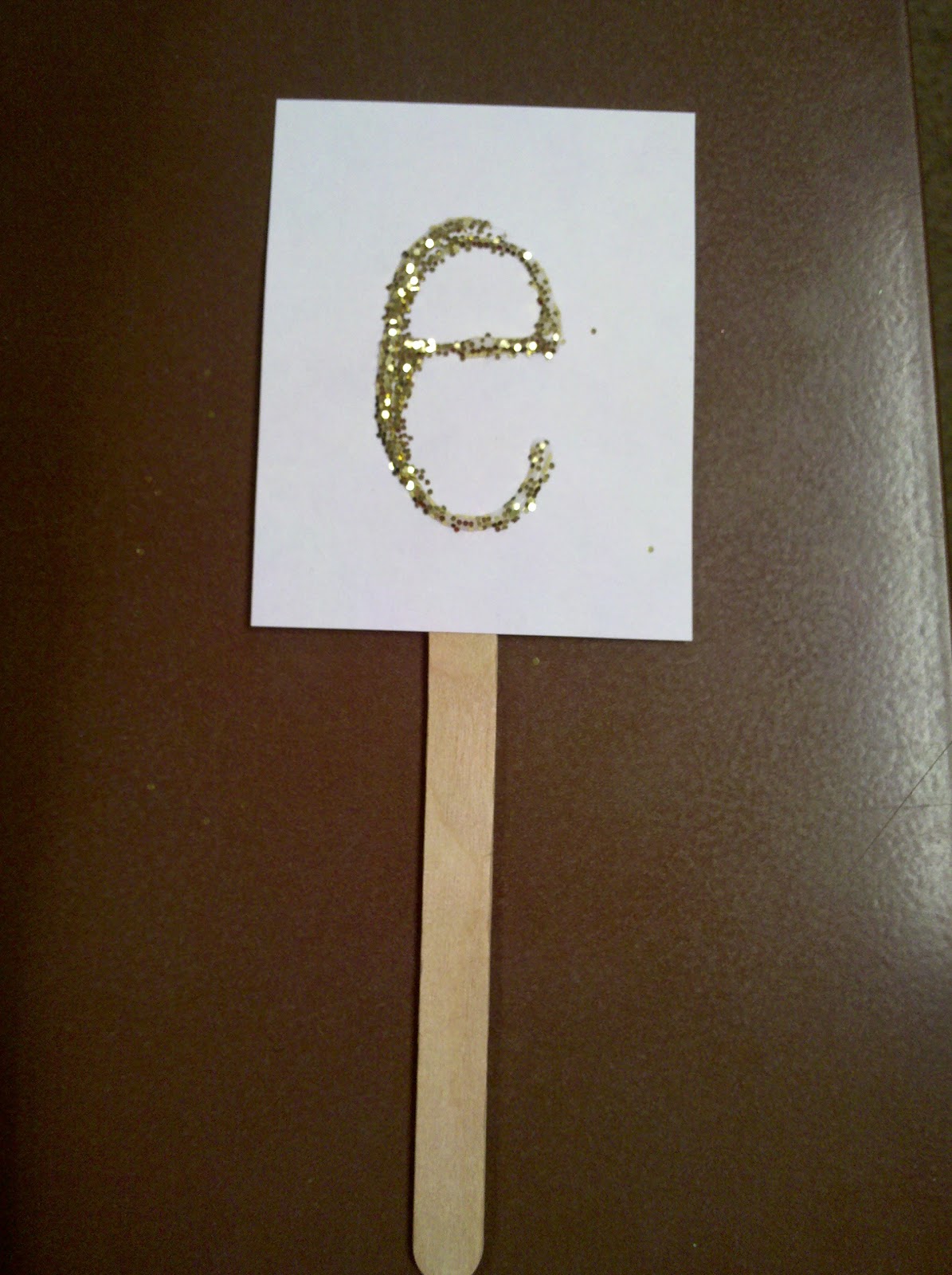 Sparkly E - Classroom Freebies