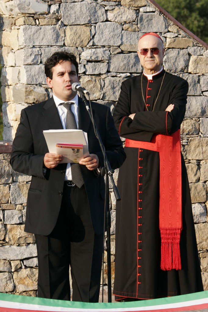 LOS LAICOS QUE PROTEGE EL CARDENAL BERTONE