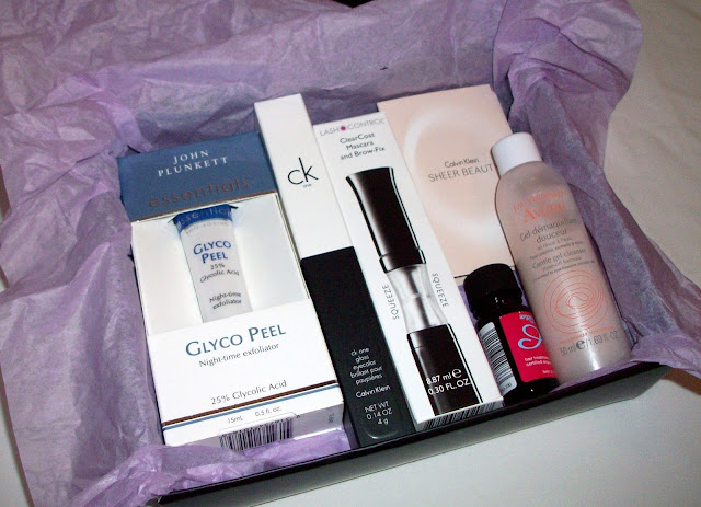 Luxury on the Lips: Violet Box - June 2013