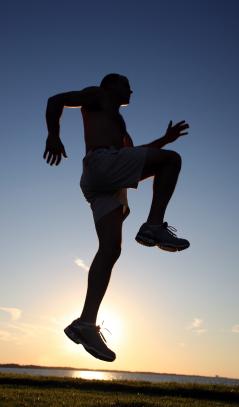 SOCCER SKILLS AND TRAINING: Plyometric Exercises for Soccer