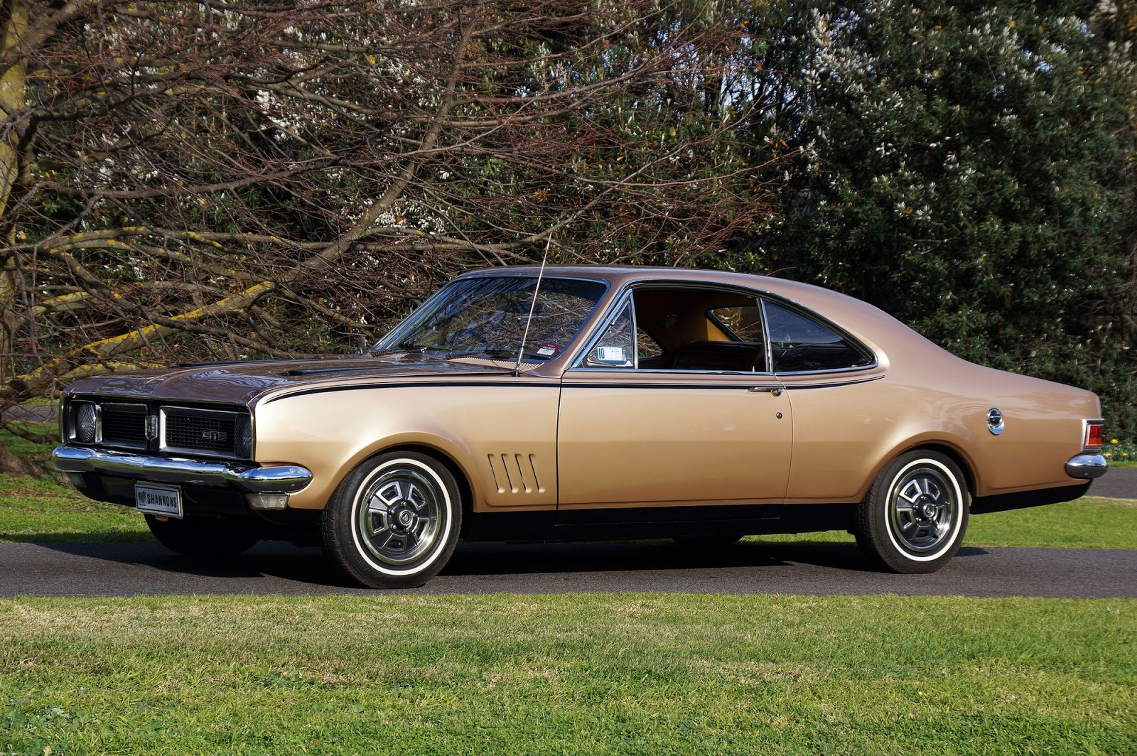 Desirable Classic Ford Falcon And Holden Models Auctioned In Australia ...