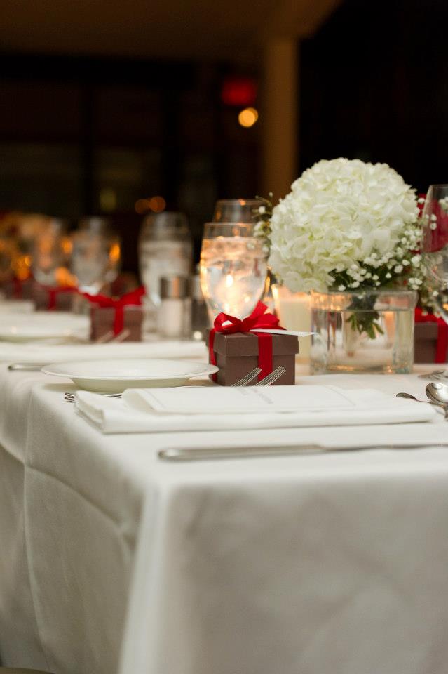 BRIDAL BLOOMS BY LAURA Floral Design