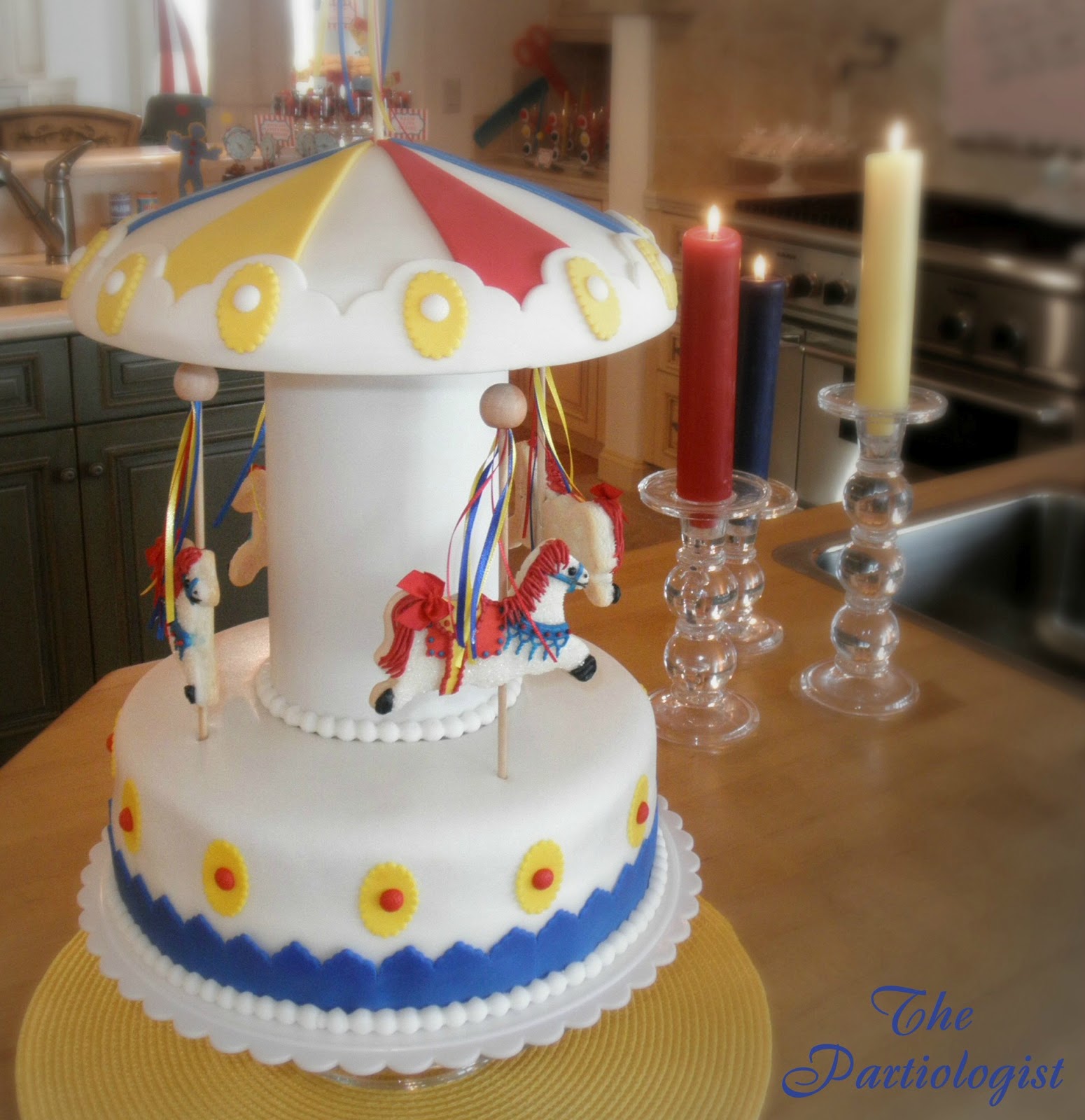 The Partiologist: Carousel Cake!