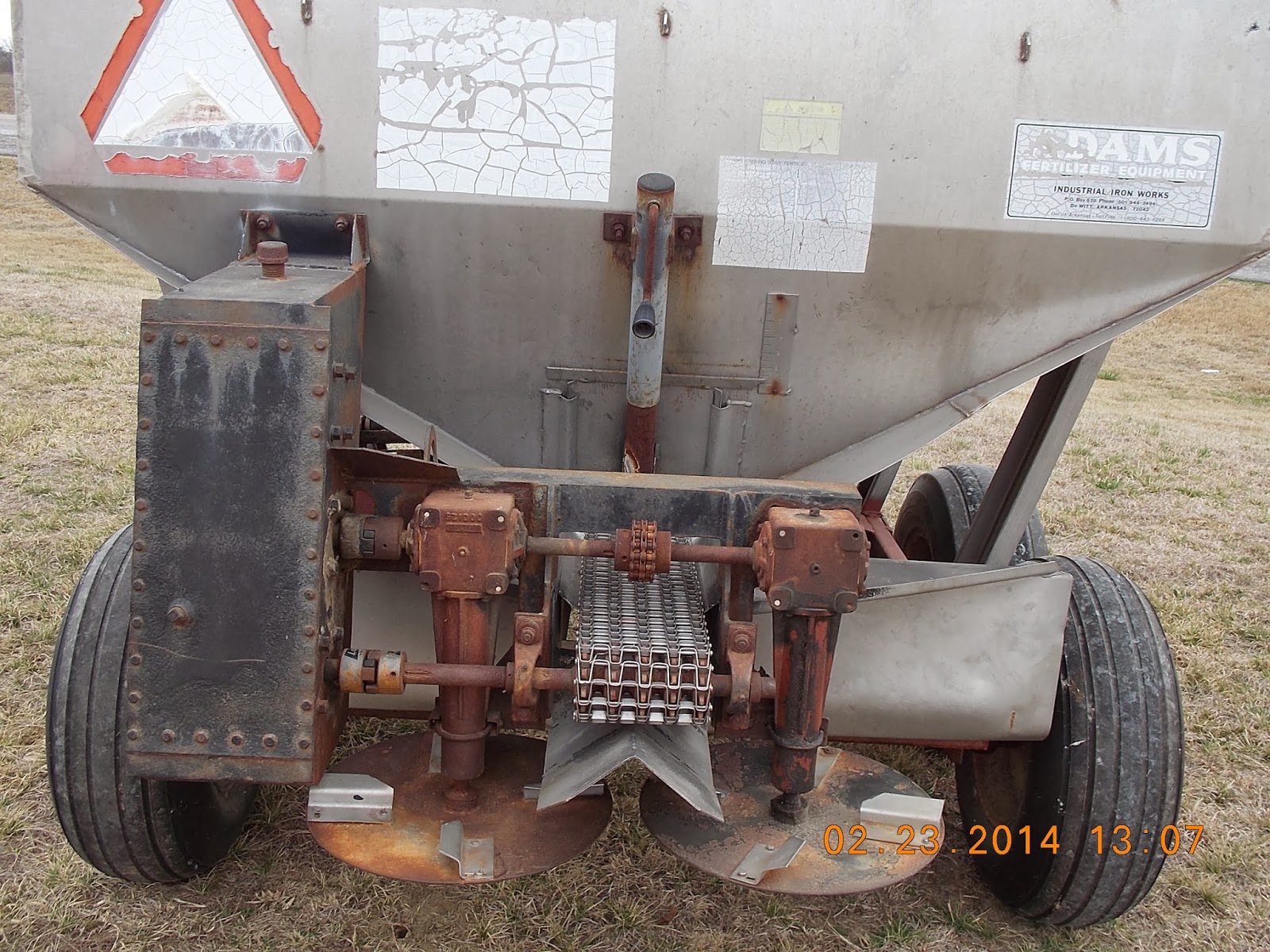 Parking Zone 82: ADAMS 4-TON SPREADER BUGGY