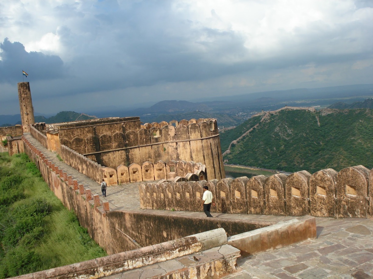 Hidden and little known places: The Great Wall Of India
