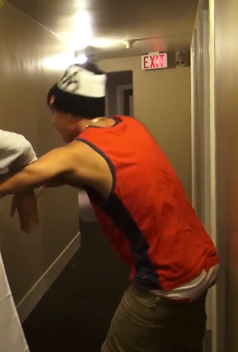 Celeb Saggers: Jai Brooks Sagging Below His Big Ass