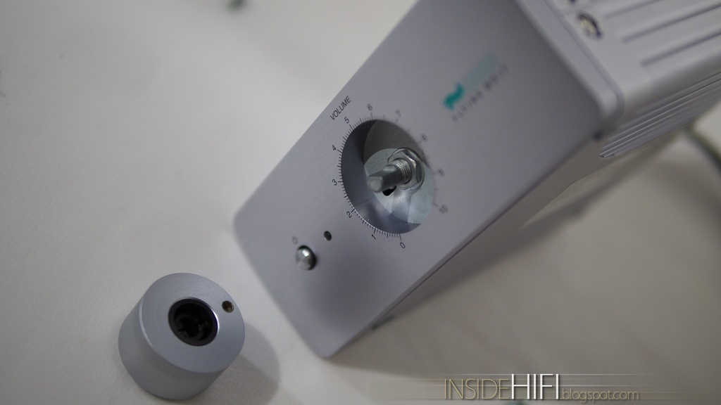 Inside Hi-Fi: Flying Mole CA-S3 (outside only)