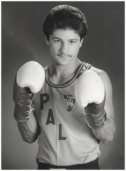 The Boxing Glove: Book Review: Mi Vida Loca: The Crazy Life of Johnny Tapia