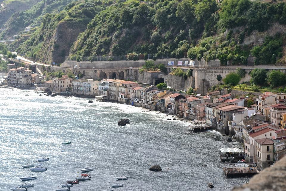 Scilla ed Il Borgo di Chianalea
