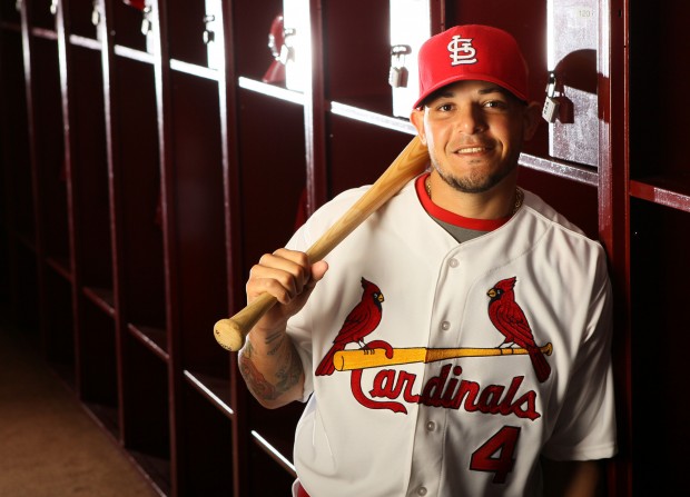 Baseball Super Stars: Yadier Molina Profile And New Photos 2013