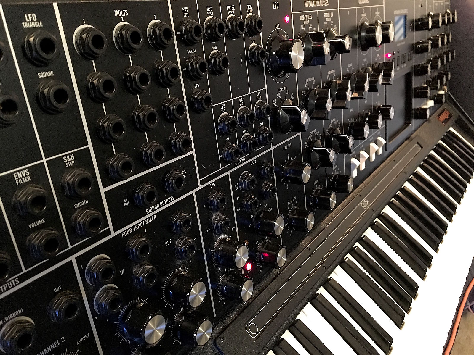 MATRIXSYNTH: Moog Minimoog Voyager XL TOLEX Limited Edition