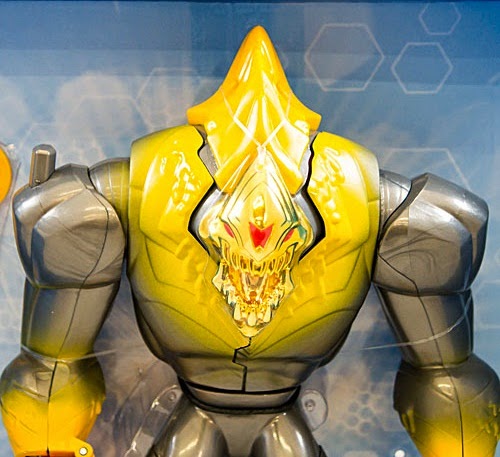 Max Steel Reboot: Max Steel Review: Elementor Oro