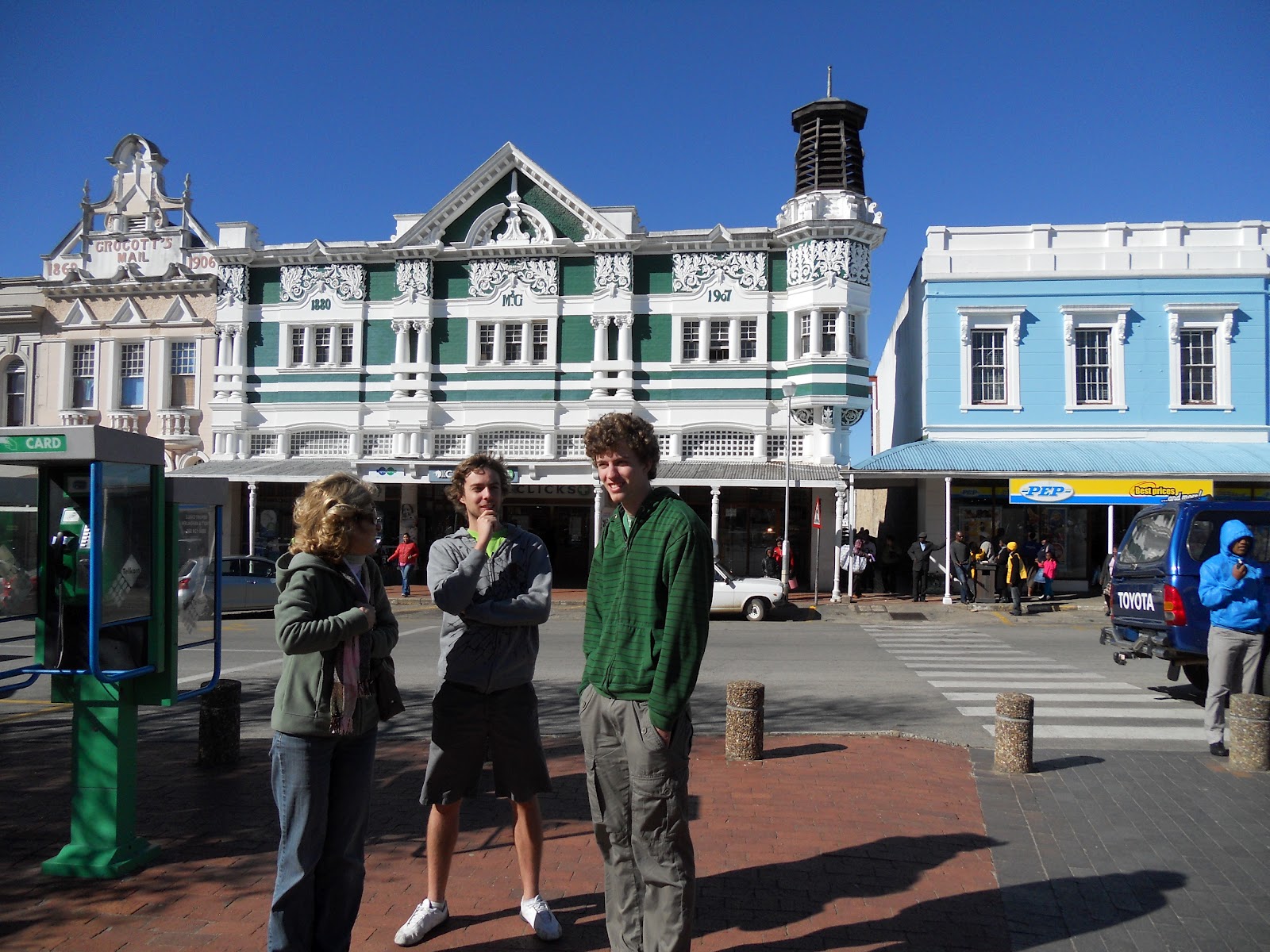 Kin Bentley In Line: Grahamstown turns 200