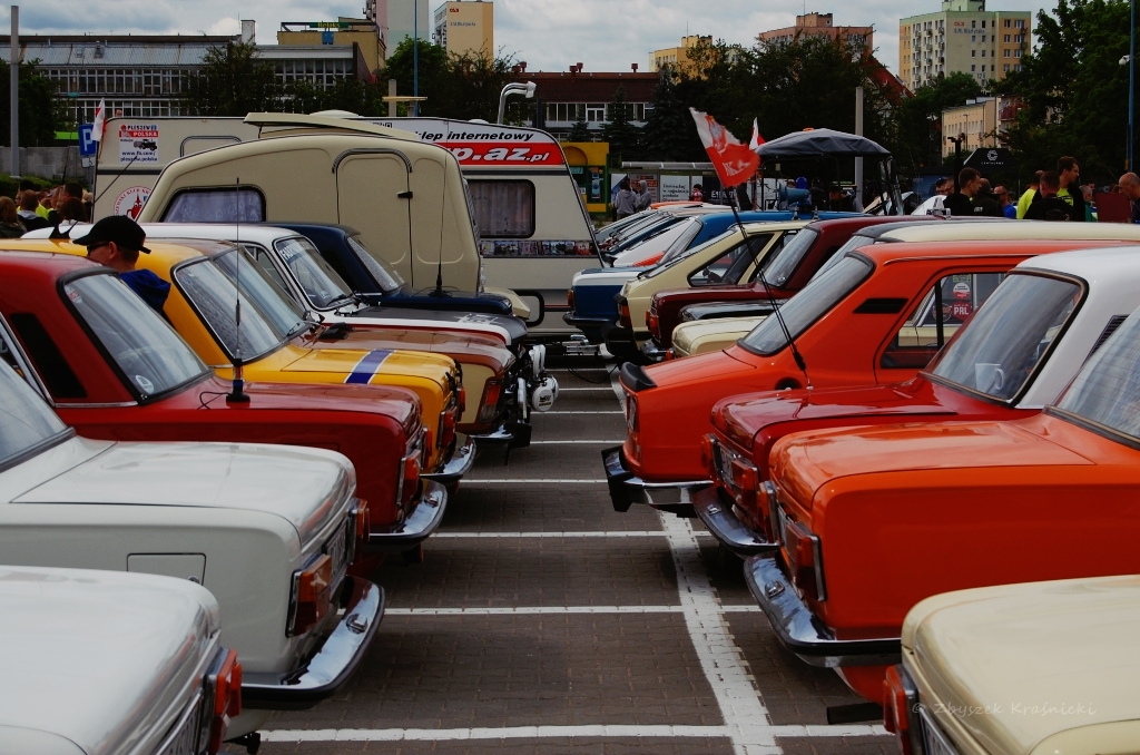 W Olsztynie zlot aut rodem z PRL-u