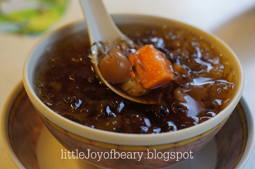 little Joy: ieatishootipost Cheng Teng