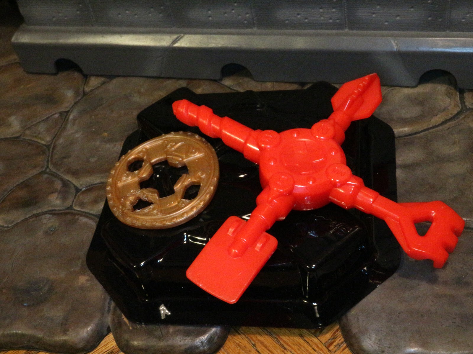 Action Figure Barbecue: Minifigure Review: Goldblade from Treasure X by ...