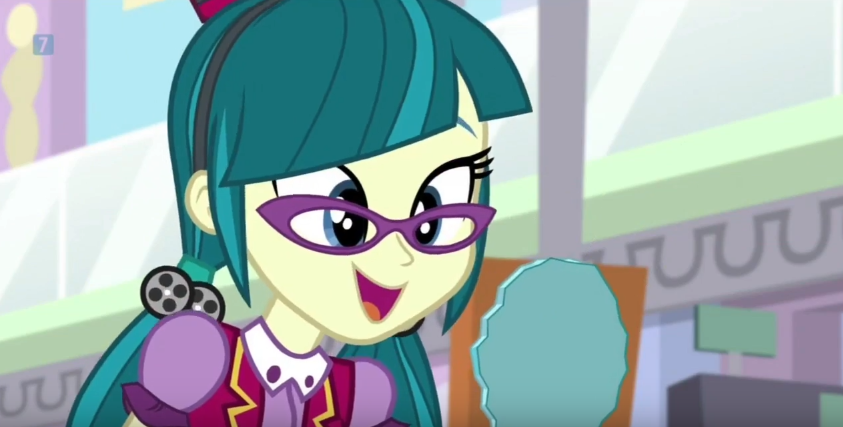 Equestria Daily - MLP Stuff!: Polish Equestria Girls 'Magic Mirror ...