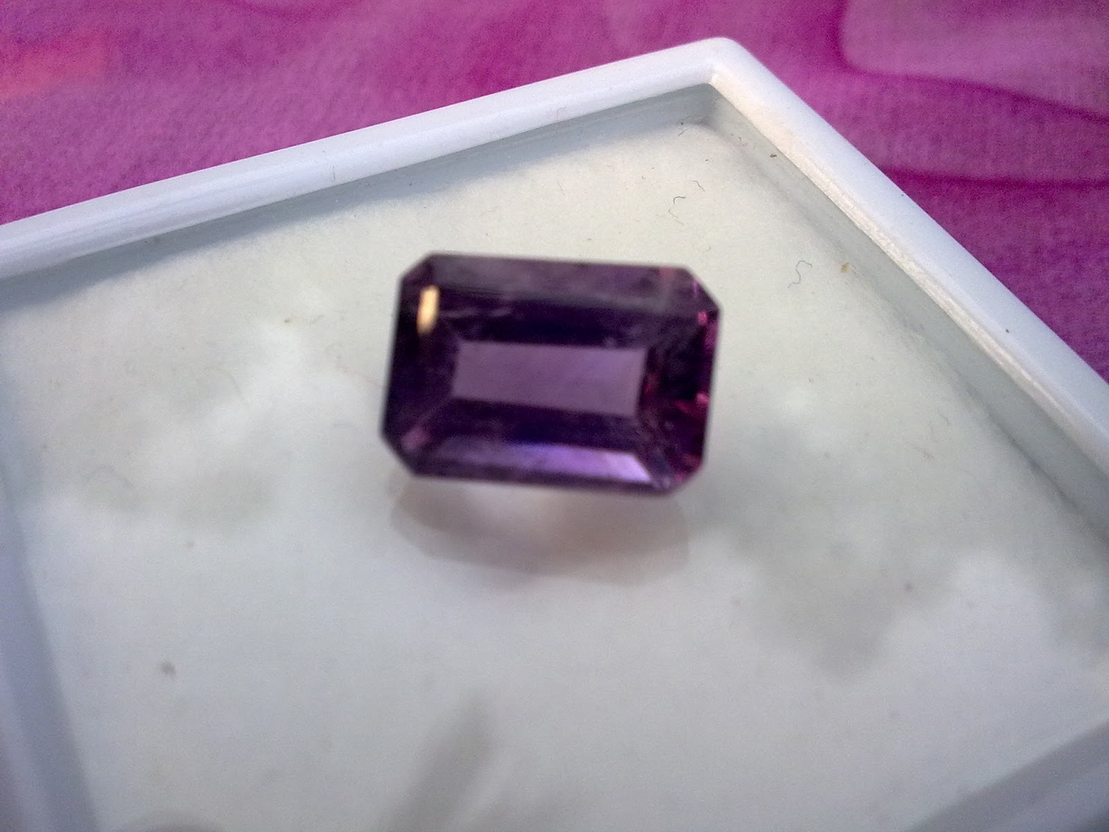 SUDUT PERMATA: Batu kecubung cutting asli