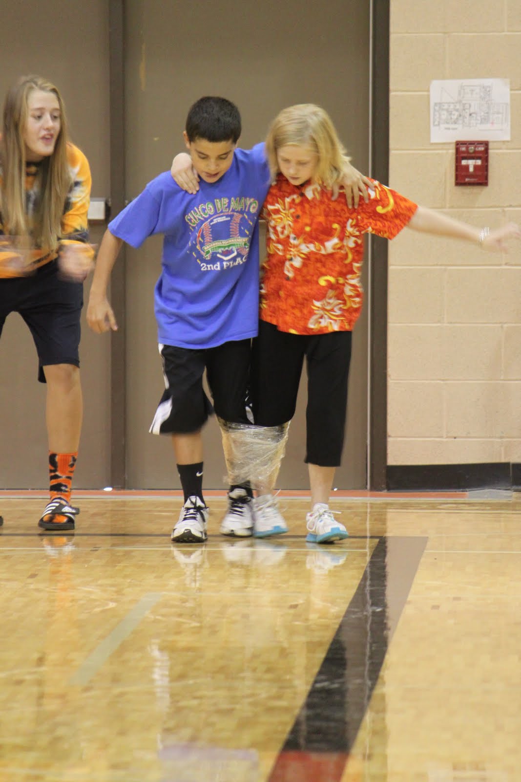 Lucky...: THREE- LEGGED RACE...