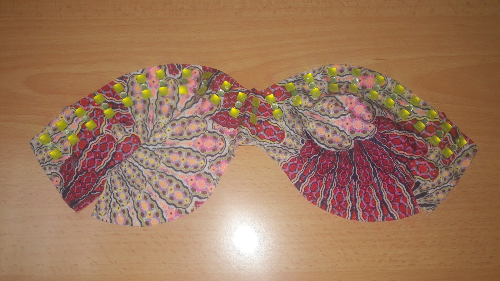 How we use the heat stud for garments embellishments.: Heat stud attach ...