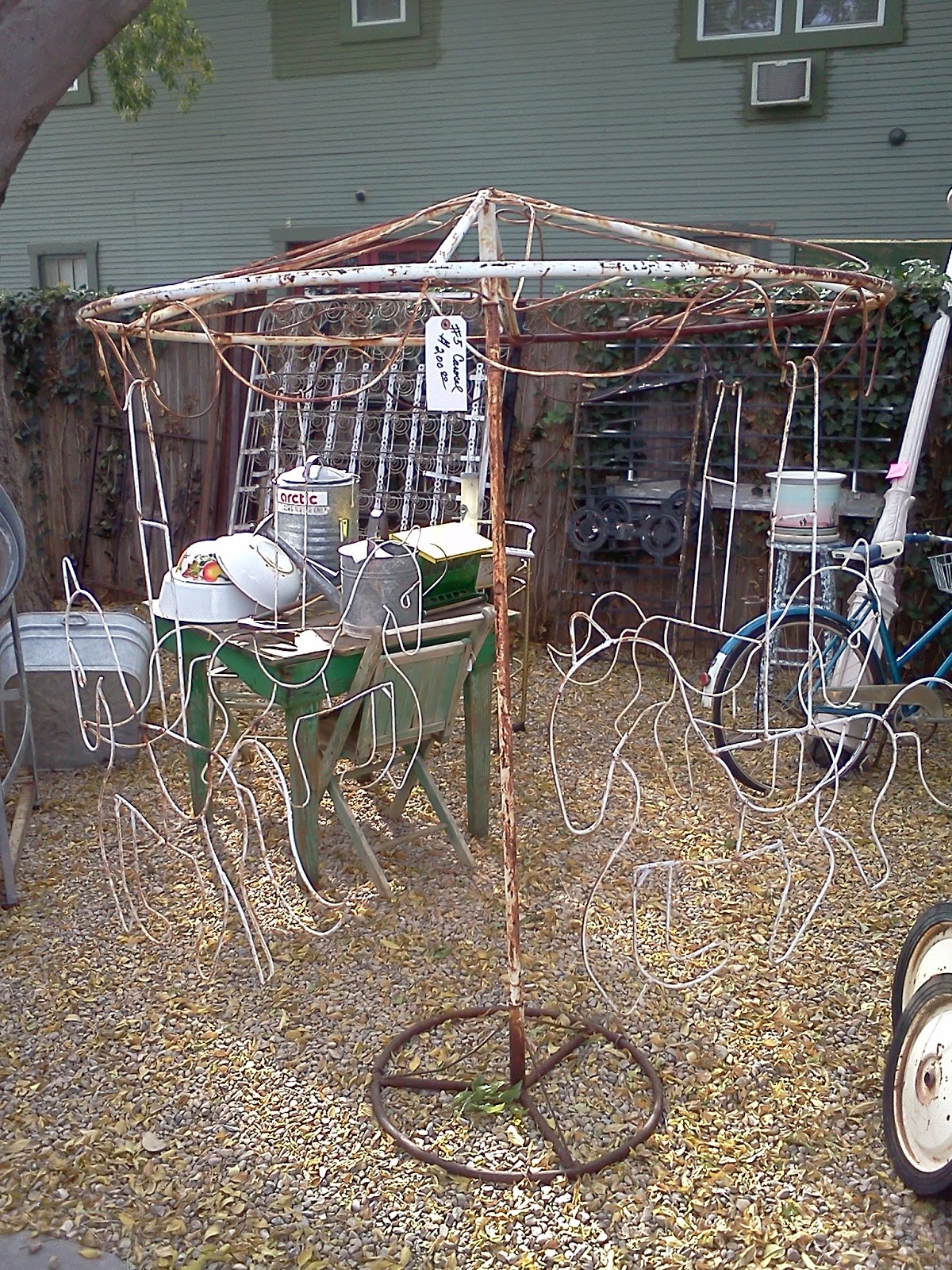 Maryland House Antiques: Metal carousel