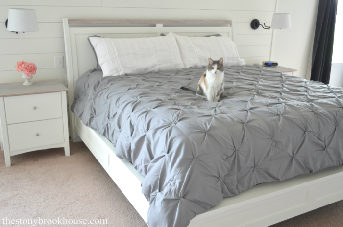 How To Transform Your Bed Frame With Paint | The Stonybrook House