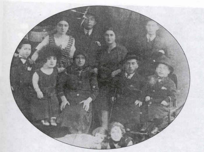 GAUDÍ Y MÁS... por Ana Mª Ferrin: LA INCREIBLE HISTORIA DE LOS SIETE ...