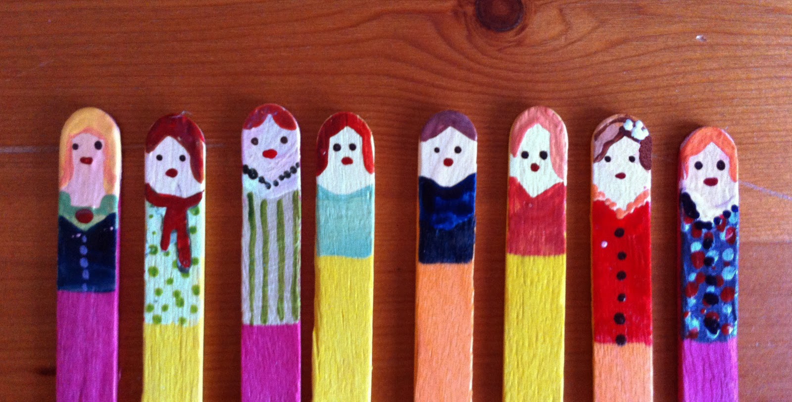 Have a go, Hannah: Mini Puppet Theatre Craft