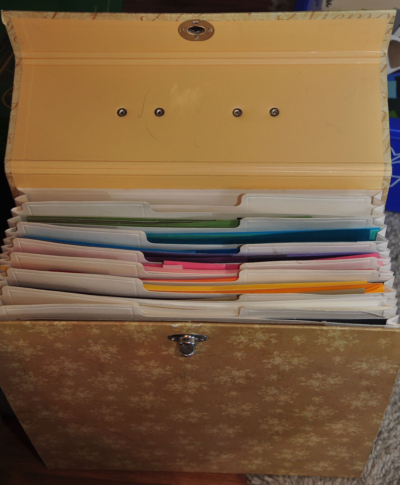 Snippets By Design: Papercraft Storage: Organizing Paper {Part 1}
