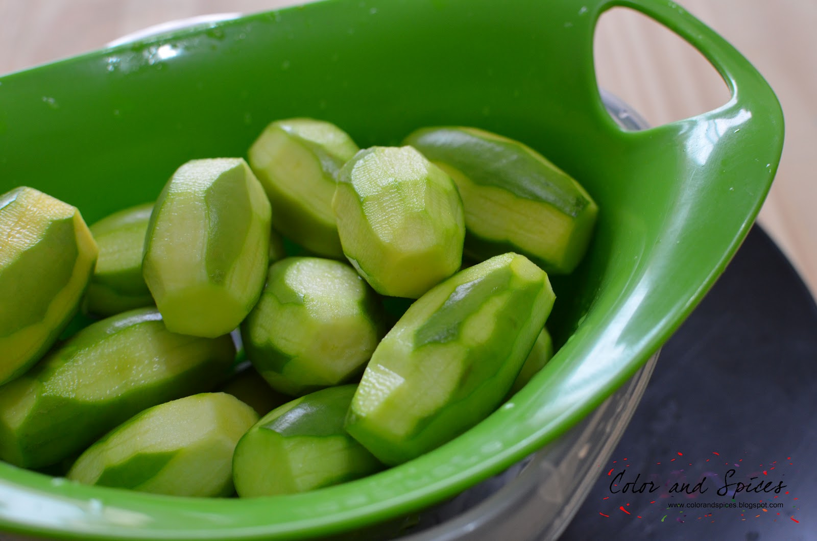 Color and Spices: Mouri-Potol...Potol with fennel seed