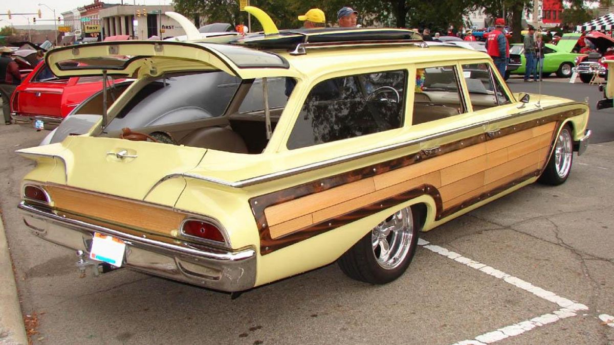 20 of the Coolest Vintage Surf Wagons ~ Vintage Everyday