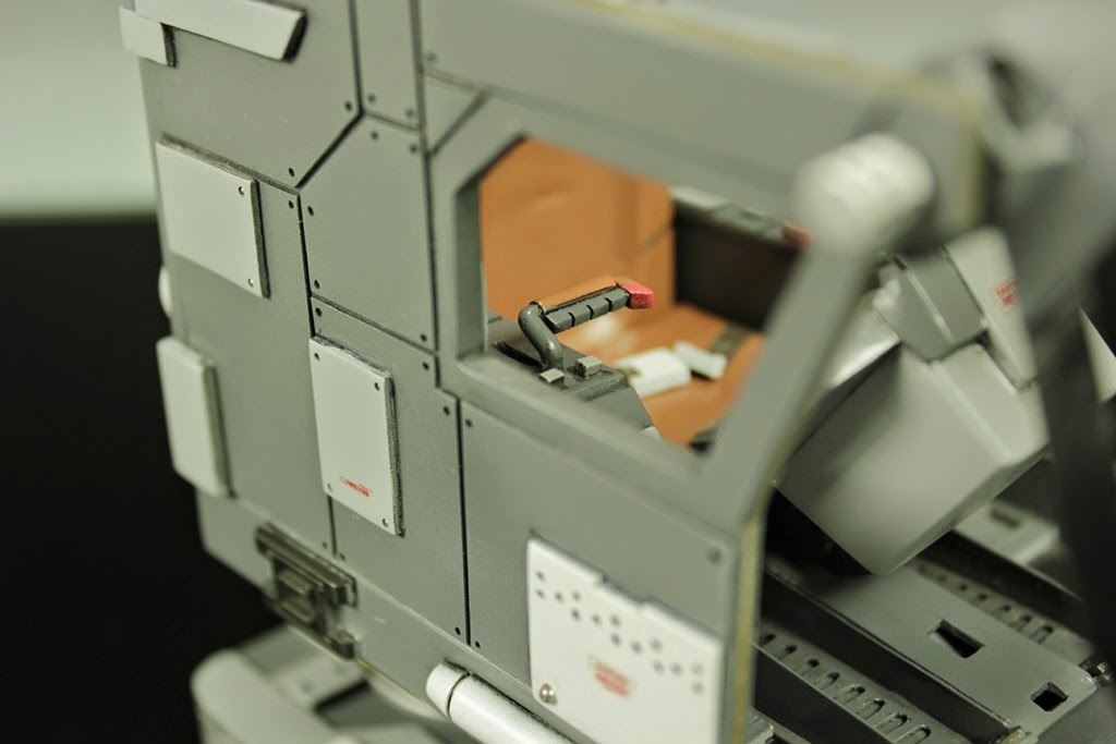 Gundam Family: 1/18 RX-78 GP01 Cockpit Scratch Build & Making