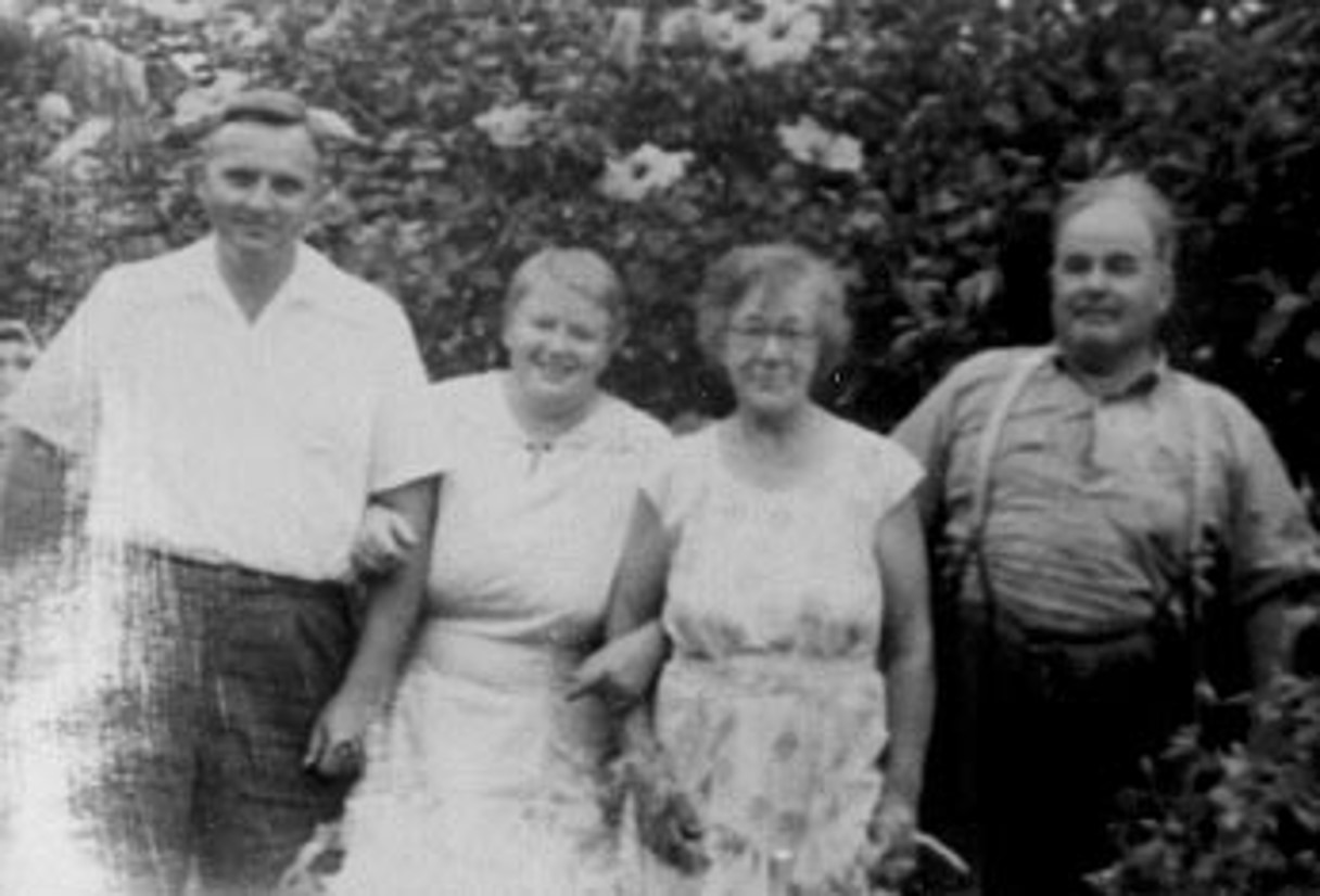 The Behrens Family: Ruth