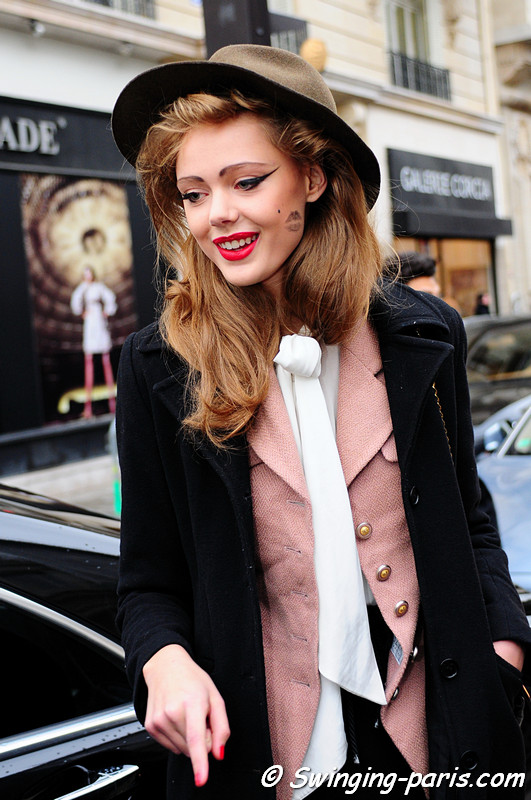 Dominique Francon: Pure Class, Frida Gustavsson