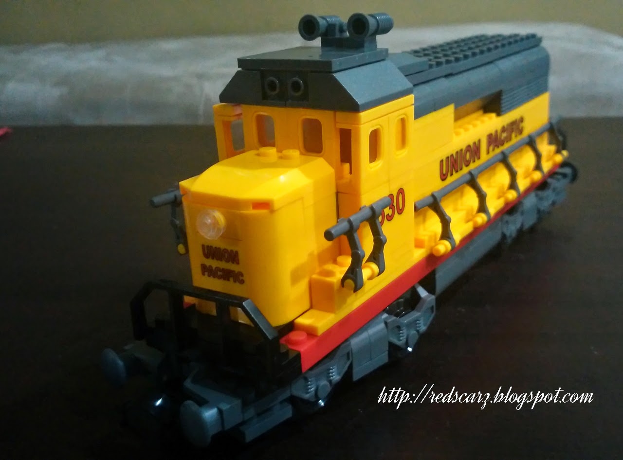 DAUS REDSCARZ: Heavy Duty Freight Locomotive | Enlighten Train Series