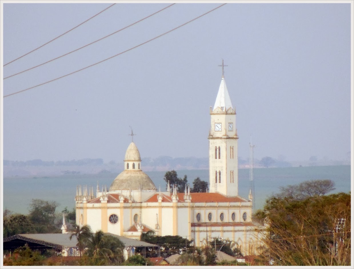 Guaraci divisa com Minas: Guaraci-SP _Imagens de 2013
