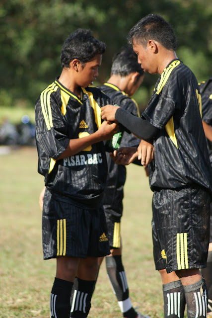 KONI TANAH BUMBU: KEJUARAAN SEPAKBOLA ANTAR PELAJAR TINGKAT SMU / SMK ...