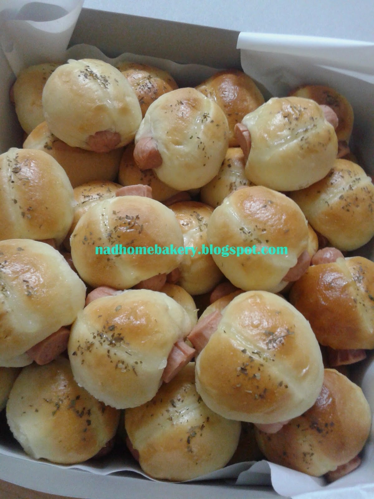 nadhomebakery : Tempahan Mini Bun Sosej Mayo & Sardine Puff