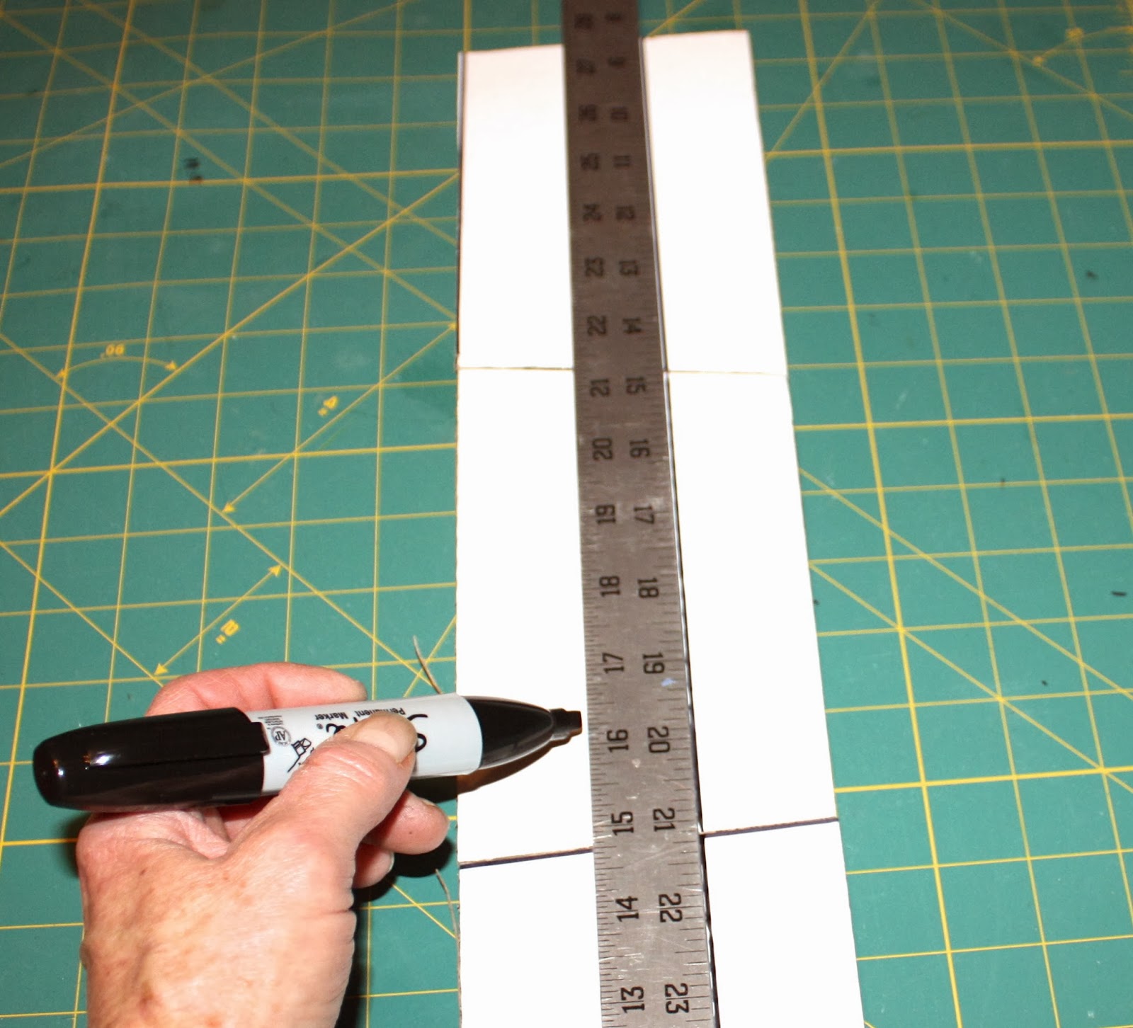 Artsybuildinglady: Shoebox Labels