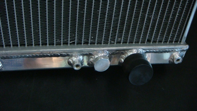 EzPerformance: HKS Evo 3 radiator MT