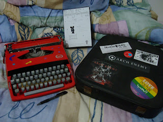 oz.Typewriter: Welcome to the Weird, Wacky, Wonderful World of ...