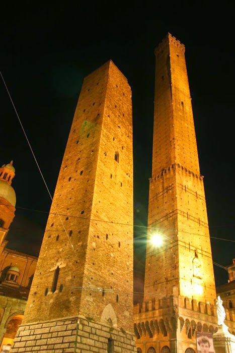 Le Due Torri. Bolonia, ciudad de las torres. - El Síndrome de Diegogenes