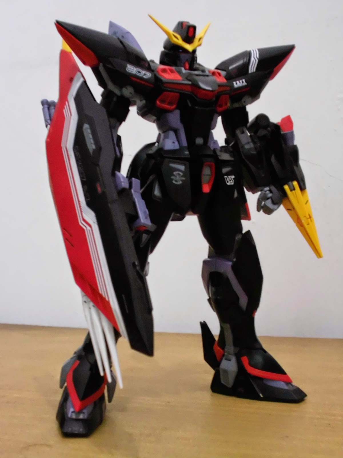 Sketsa Langit: Gunpla #22 - MG Blitz Gundam Review