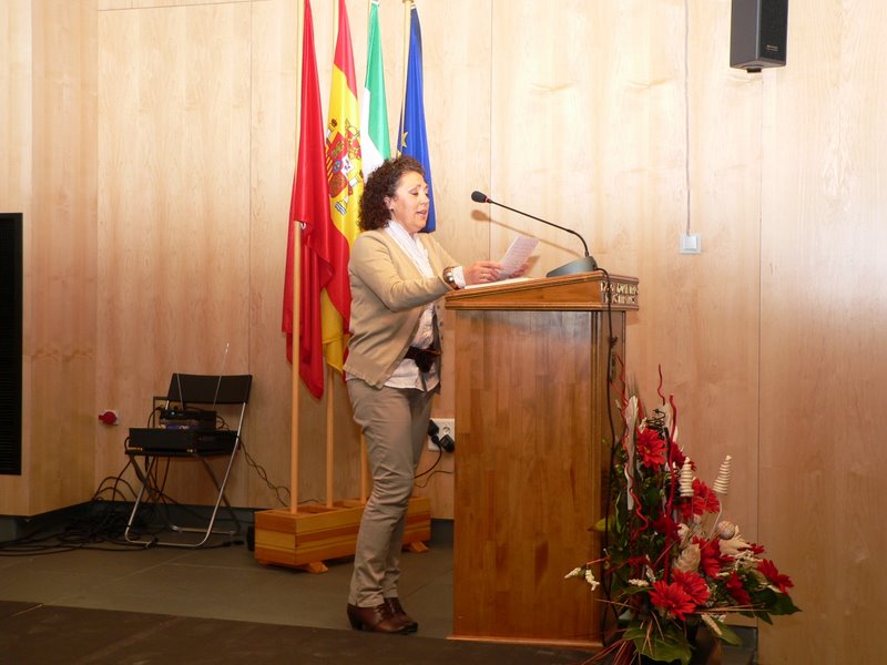 Lola González del Castillo: Presentación "Sábanas Rotas" Dos Hermanas