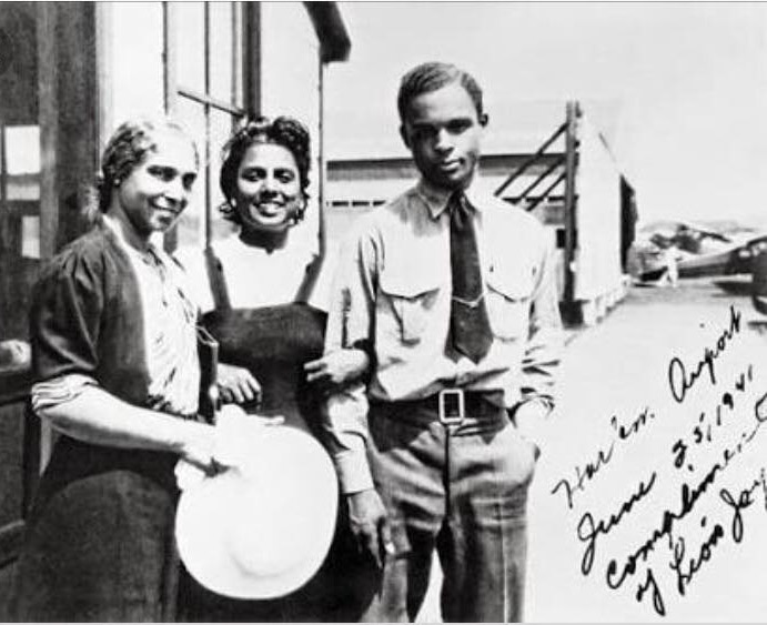 The Digital Research Library of Illinois History Journal™ : Willa ...